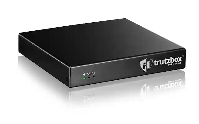 Trutzbox Desktop Streamerin Chrome with by
